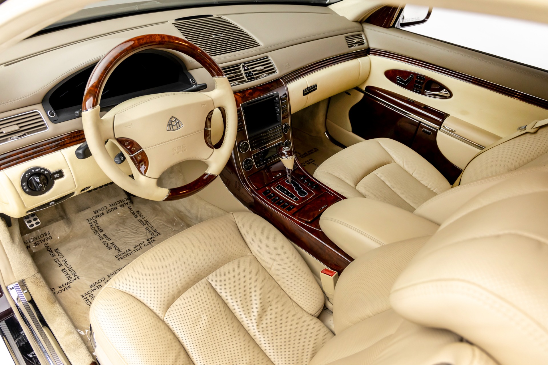 2022 Maybach 62 Interior