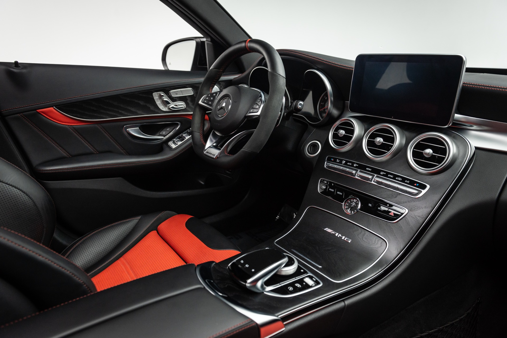 Mercedes Benz C63 Amg 2022 Interior