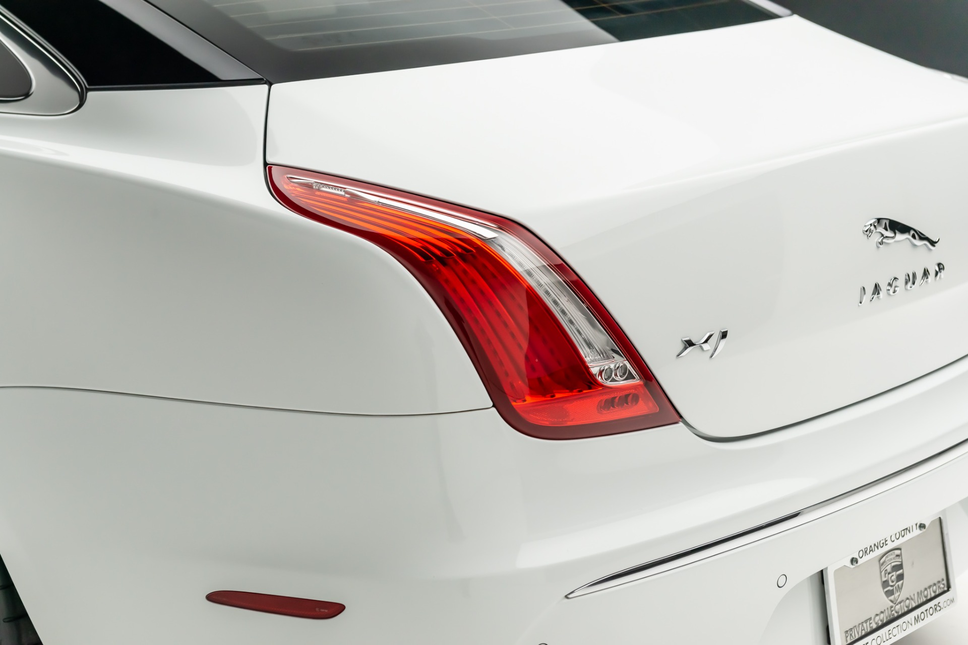 Jaguar Xjr 2022 Red