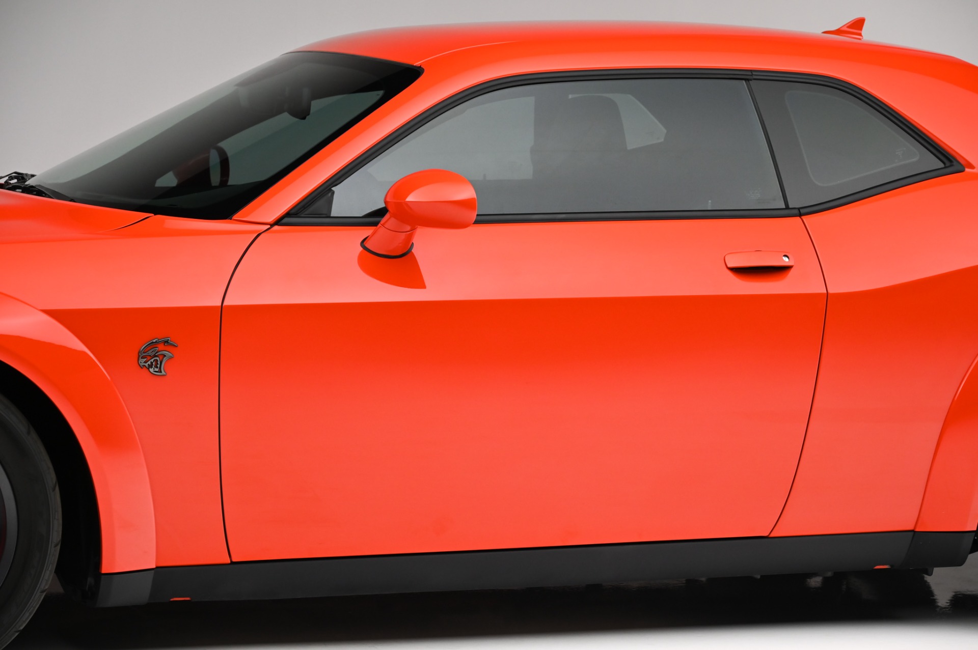 Dodge Challenger Srt8 2022 Side View